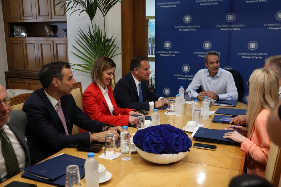 Επίσκεψη Κ. Μητσοτάκη στο υπουργείο Υγείας