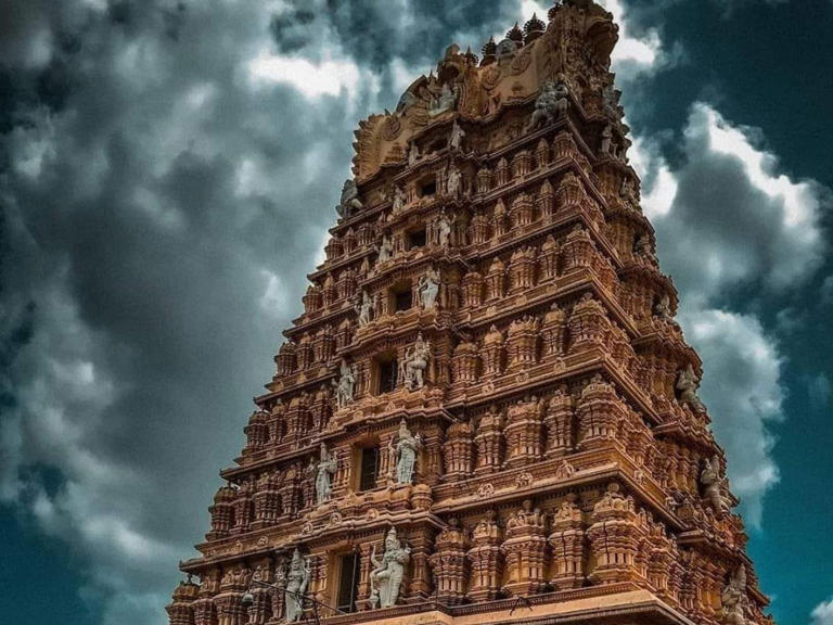 How Mughal & Rajput Architecture Blend In Mysore City’s Monuments