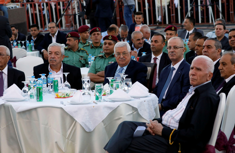 Disarming Palestinian factions top of Mahmoud Abbas's agenda on Lebanon ...