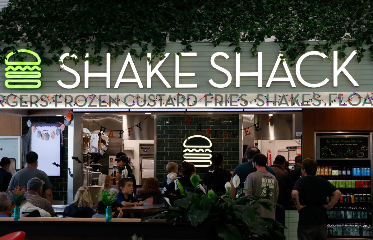 Shake Shack Set to Expand With 3 New Locations