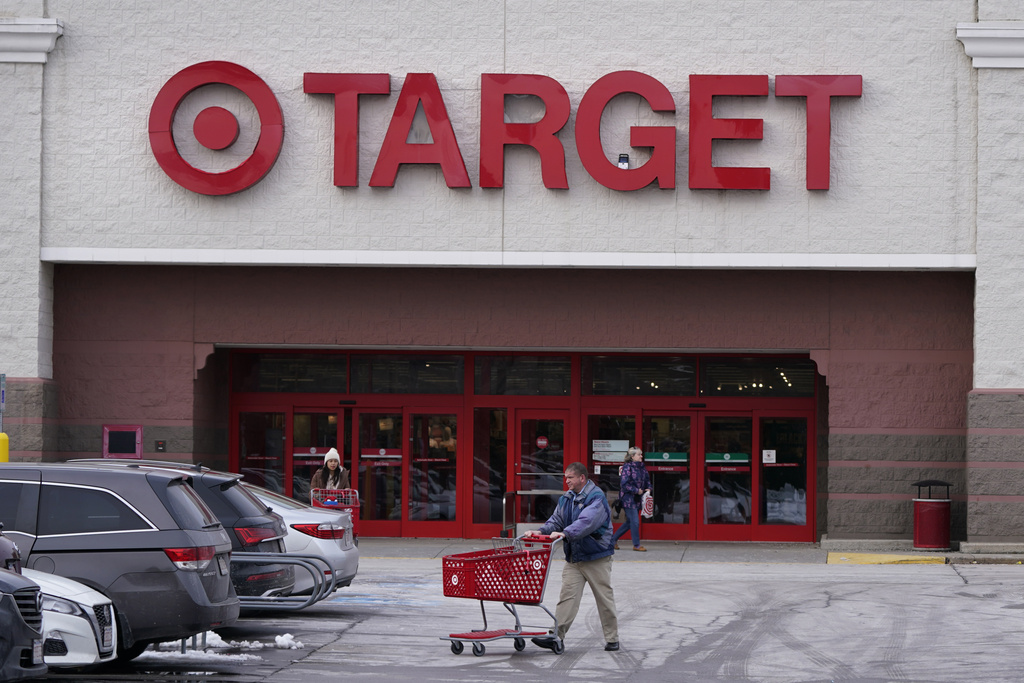Target sales drop in 1st quarter and retailer warns they will slip for ...