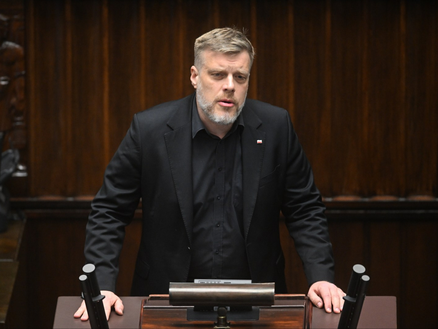 Zandberg dostał propozycję od Tuska? Partia Razem reaguje