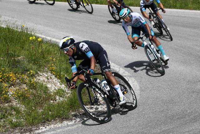 Nairo Quintana muestra sus heridas tras la fuerte caída en la Vuelta a ...
