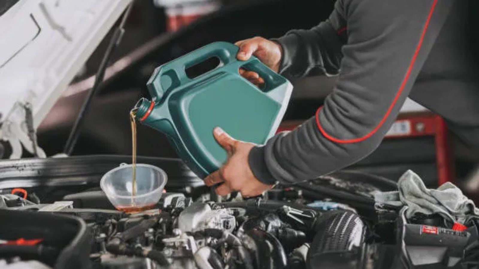 15 things mechanics never do to their cars (that you might)