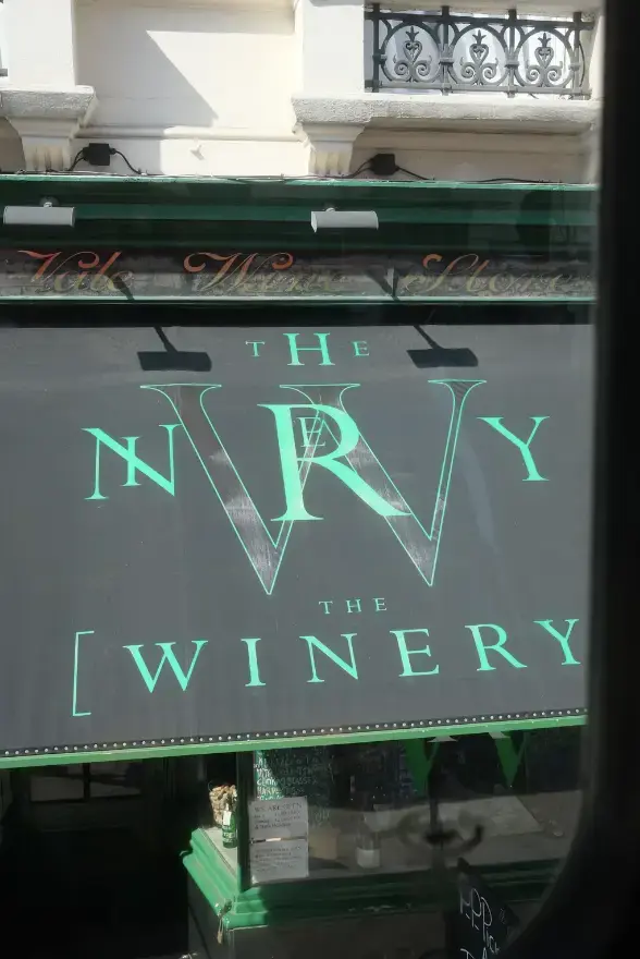 35 Hilariously Bad Logo Design Fails That Missed The Mark By A Country Mile