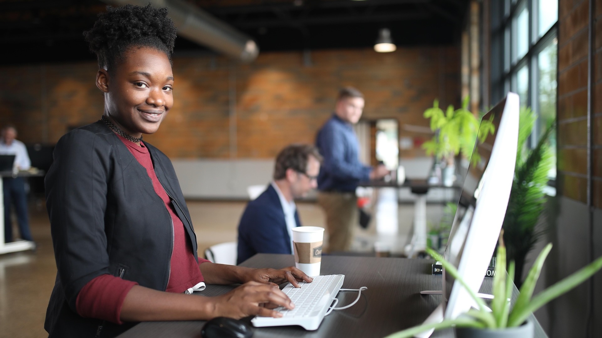 Sitting vs. standing for work: we take a comprehensive look at what the ...