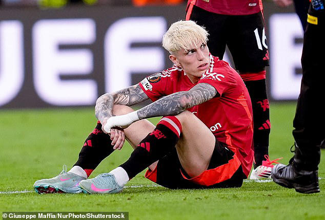 Alejandro Garnacho and his brother aim digs at manager Ruben Amorim