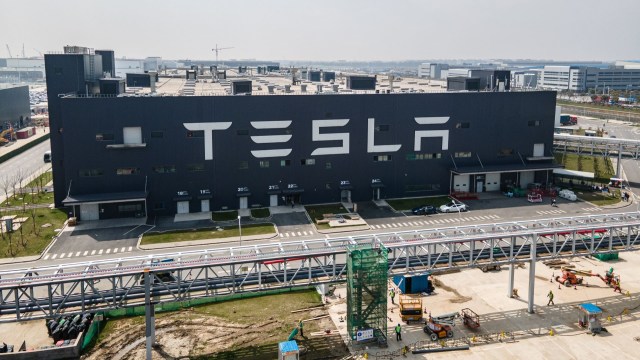 Tesla quietly builds out next-gen infrastructure at flagship campus ...