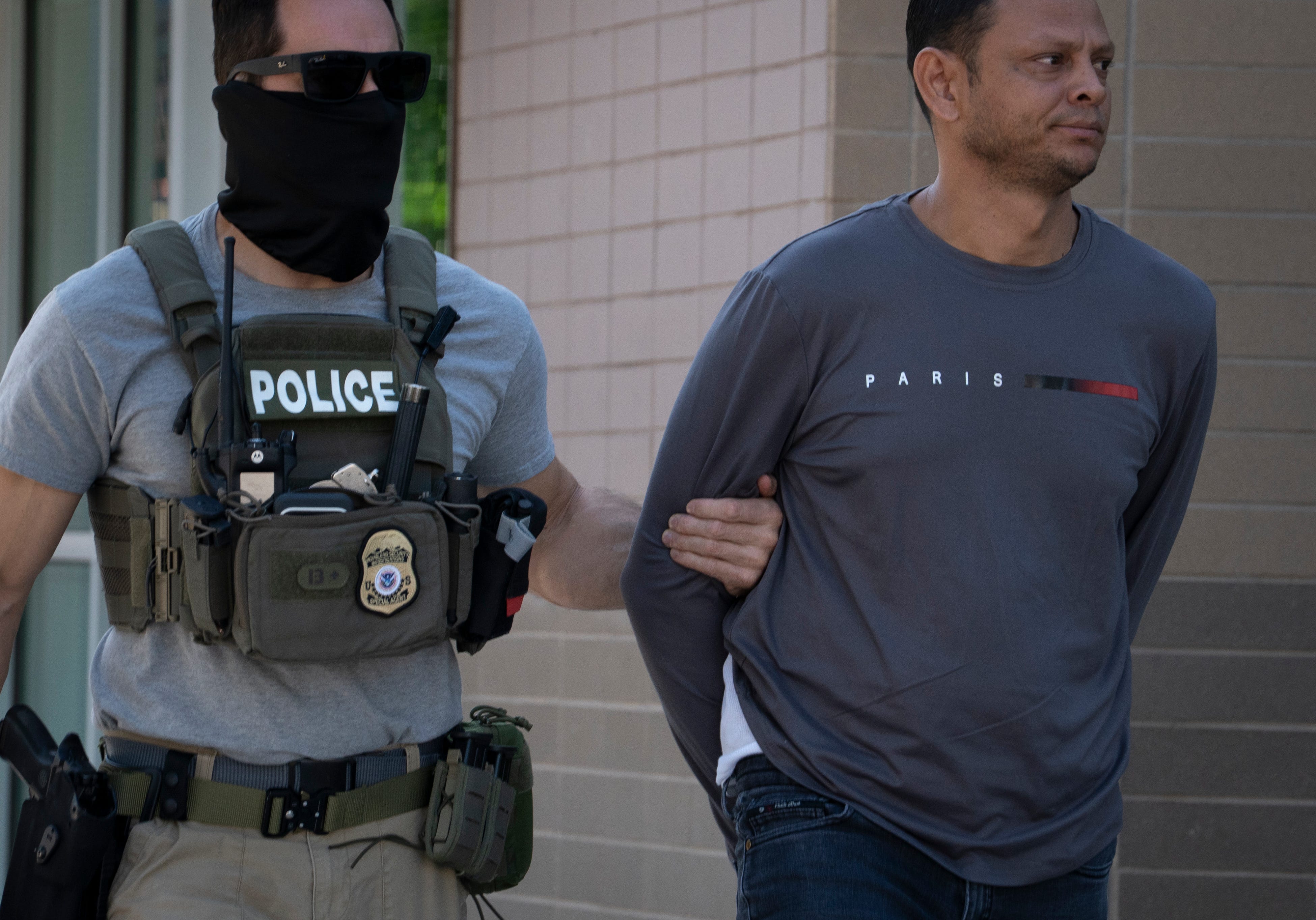 ICE agents deploy new tactic: arresting people as they leave mandatory ...