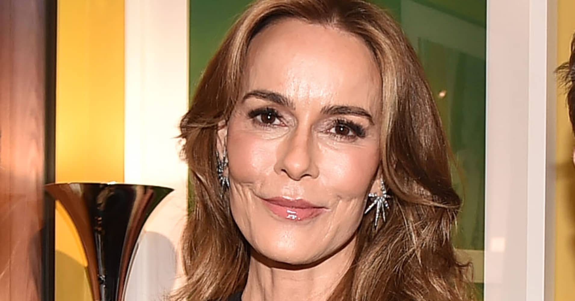 Investor Julia Koch looking to buy minority stake in New York Giants ...