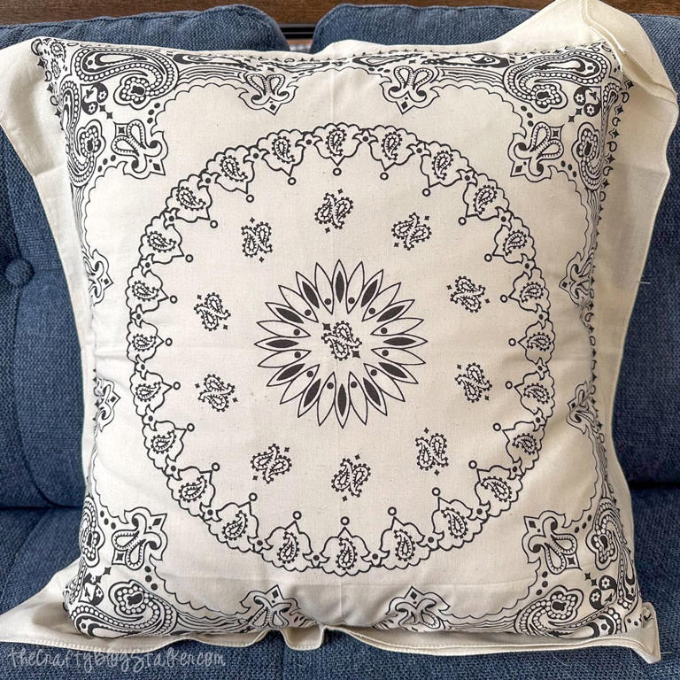How to Sew Easy and Colorful Bandana Pillows