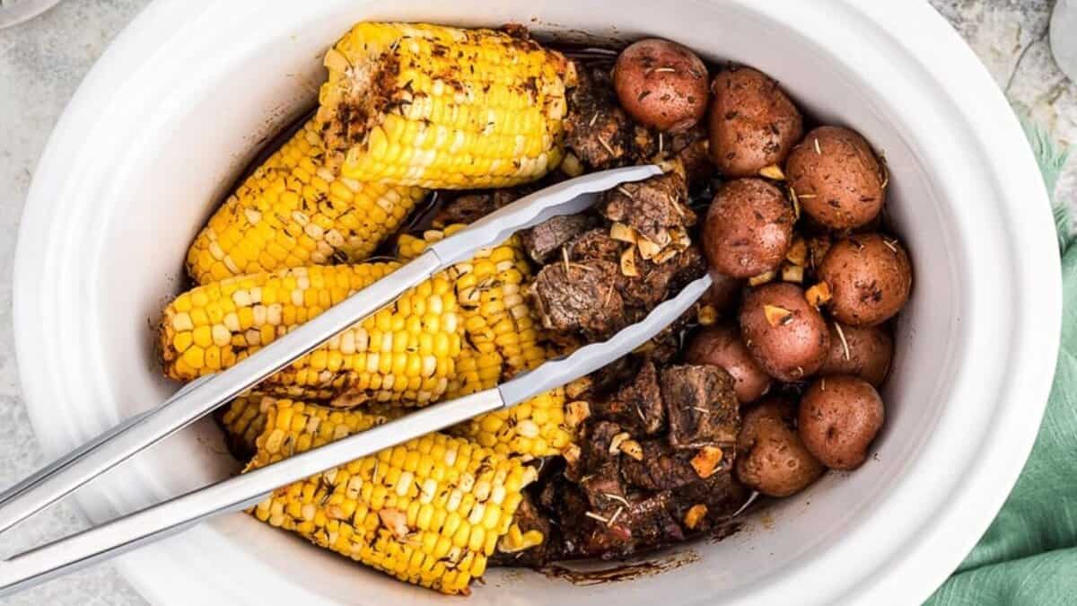 20 Dump-and-Cook Recipes for a Relaxed Memorial Day Feast