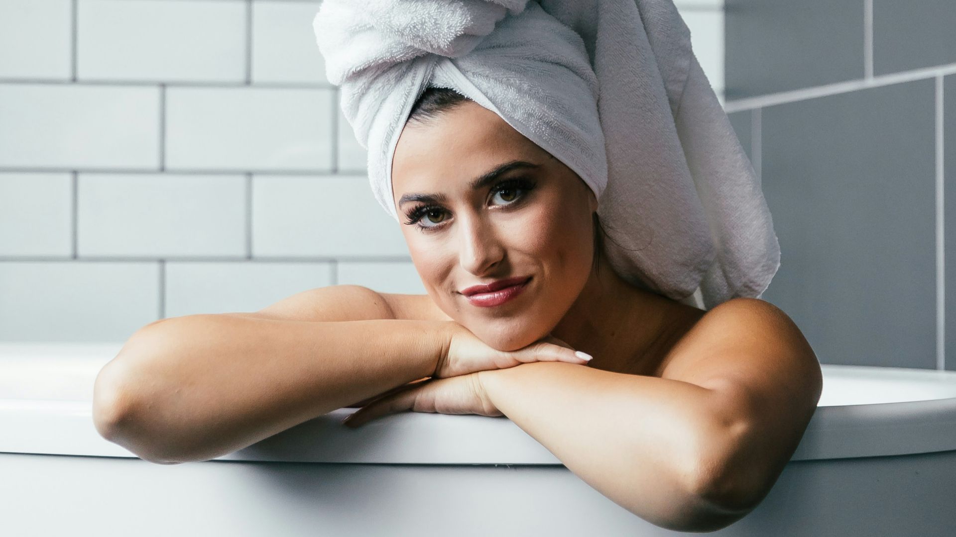 10 Drugstore Shampoo Brands To Avoid & 10 You Should Bring Home With You