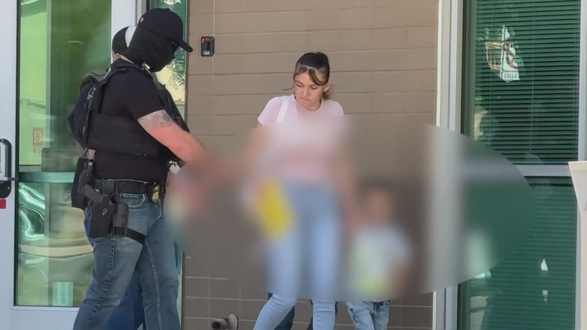 Arrests outside Phoenix immigration court prompt concern from local ...