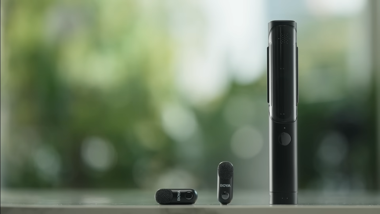 Meet the World’s First AI-Powered Transformable Wireless Microphone