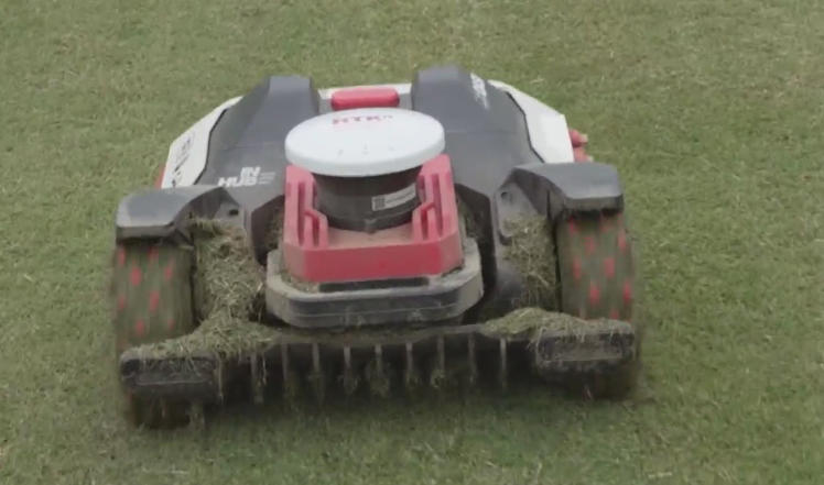 State-of-the-art robotic mowers make maintenance easier at local golf club