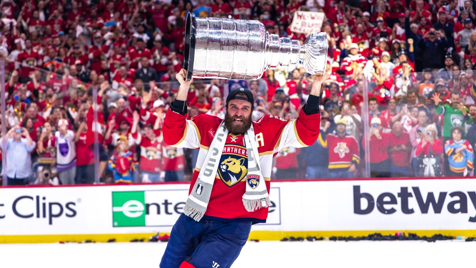 Martin Lemay propose de signer Aaron Ekblad