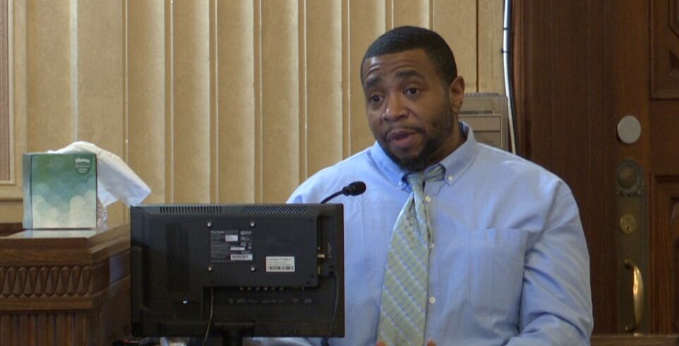 Defendant in Minot murder trial testifies in his own defense