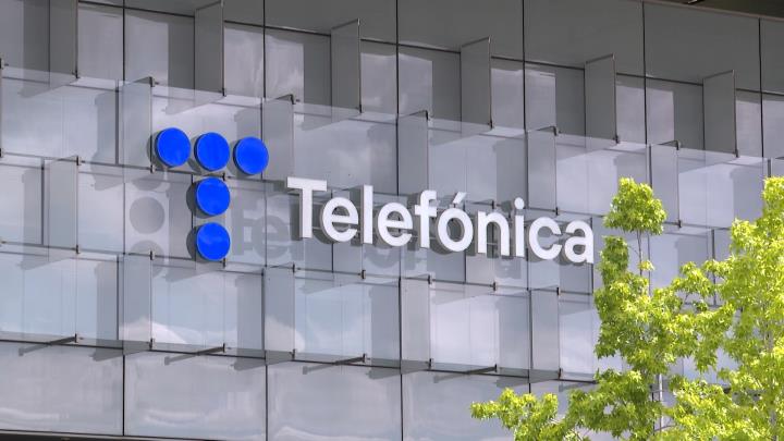Telefónica vende su filial en Uruguay a Millicom por 390 millones y ...