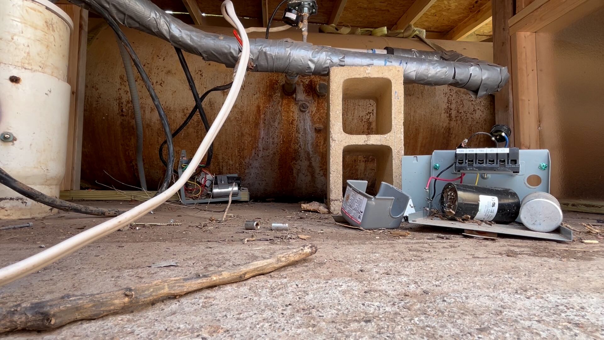 Tenant Troubles: Tenants say landlord failed to pay electricity bill ...