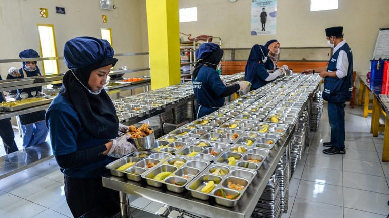 BGN Susun Skema Sertifikasi untuk SPPG Makan Bergizi Gratis