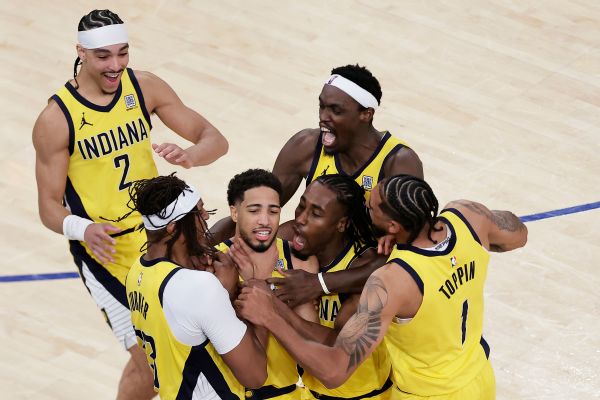 Haliburton's wild shot keys Pacers in stunning Game 1 comeback