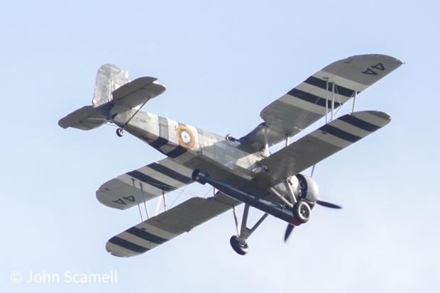 Iconic WWII torpedo plane seen flying over Hampshire skies