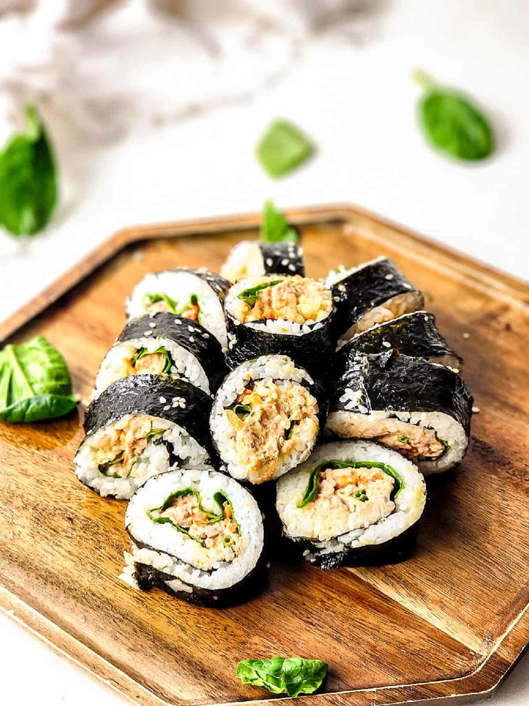 Spicy Tuna Kimbap Rolls – Quick & Tasty Recipe