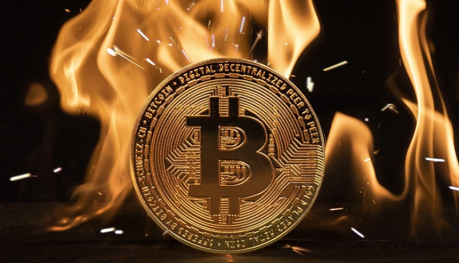 Σπάει τα κοντέρ το Bitcoin, ξεπέρασε τα 111.800 δολάρια