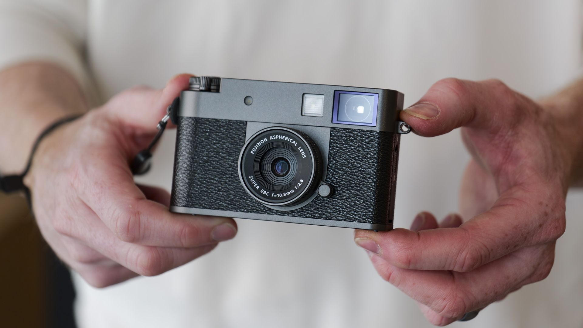 I tried the Fujifilm X half retro compact, and it reimagines the half ...