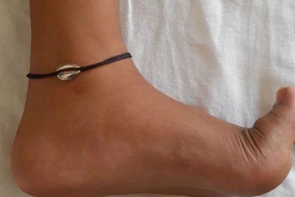 Fashion Tip: Styling Kala Dhaga (Black Thread) on Your Wrist with Elegance