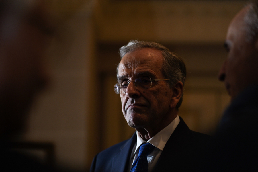 Μέχρι το φθινόπωρο οι αποφάσεις Σαμαρά για νέο κόμμα