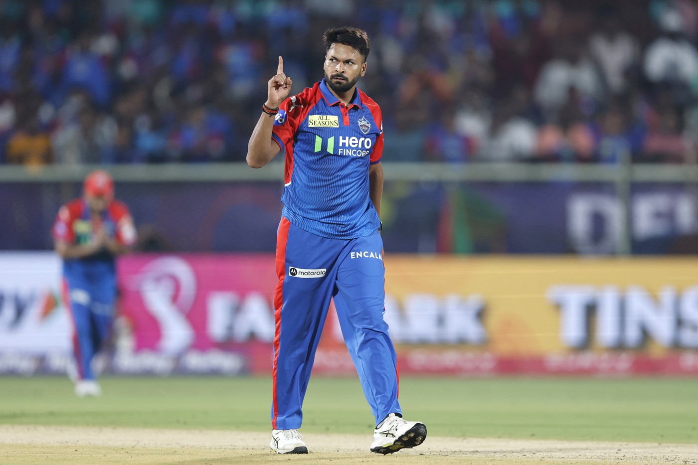 DC seamer Mukesh Kumar fined 10% of match fees after MI defeat