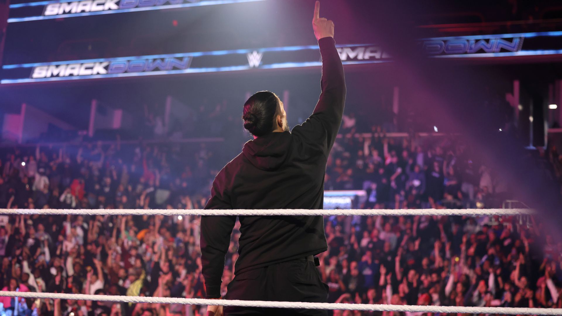 Rumor Roundup: SmackDown length, Reigns/Street Fighter, Stark injury, more!