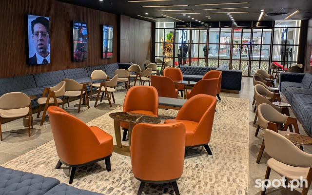 Wolfgang's Premiere Lounge at Gateway Makes Dinner and a Movie a ...