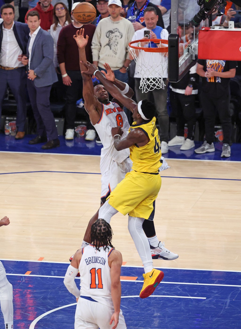 The controversial call that set up Knicks for devastation in Game 1 ...