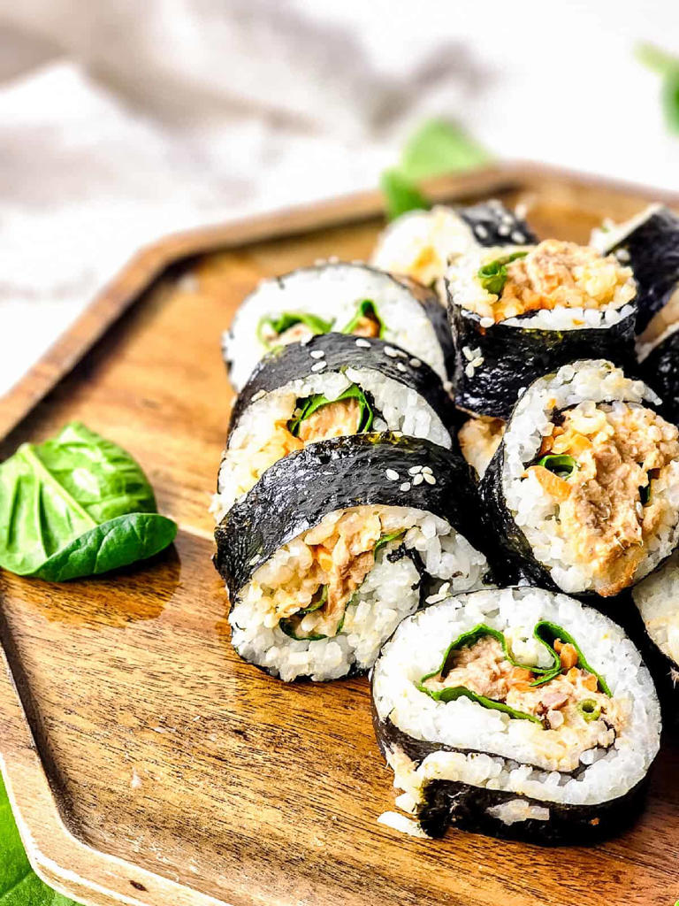 Spicy Tuna Kimbap Rolls – Quick & Tasty Recipe