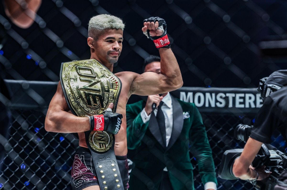 ONE Championship – Fabricio Andrade Jaga Sabuk Bantam MMA kontra Enkh ...