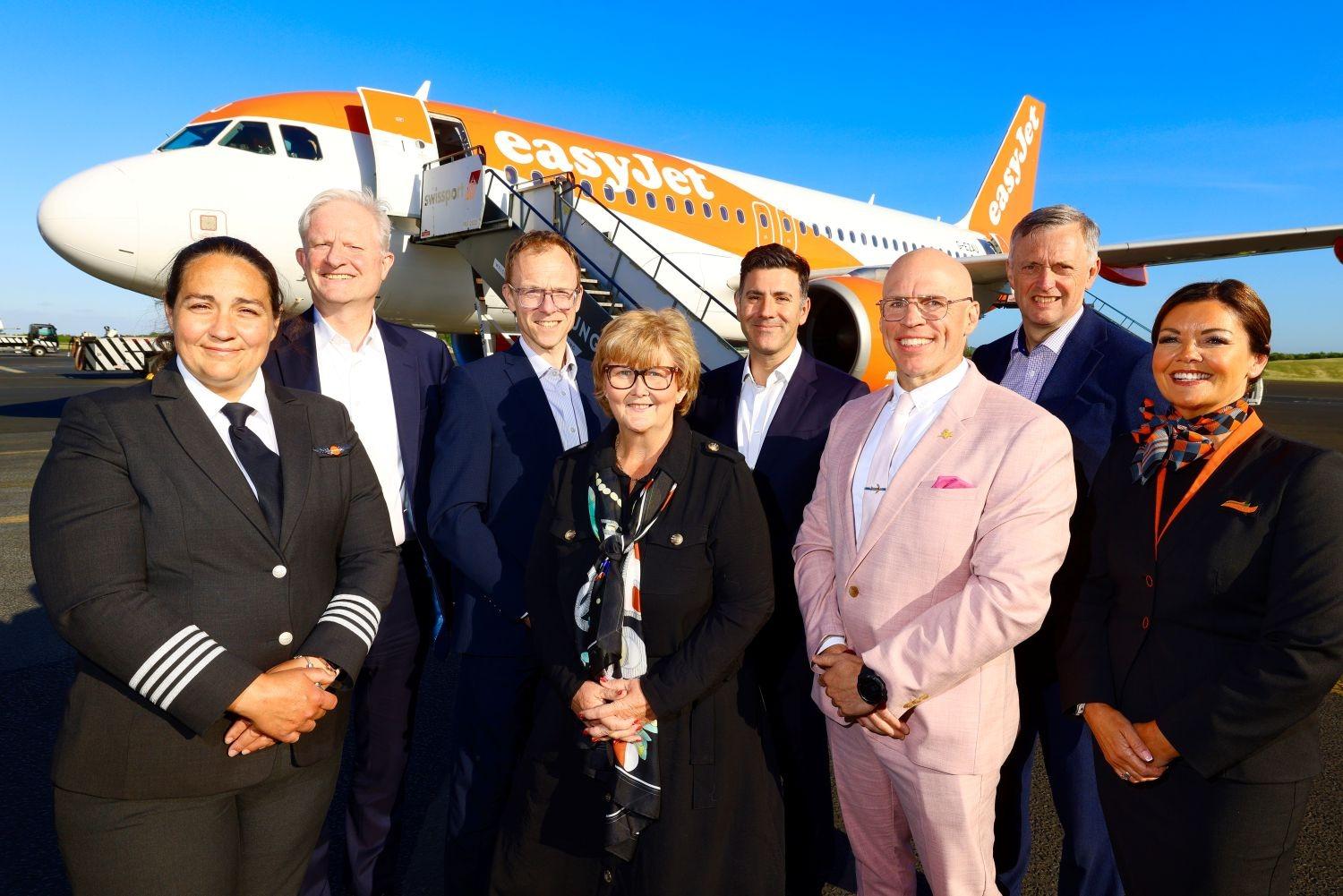 easyJet continues its UK growth with new base at Newcastle ...