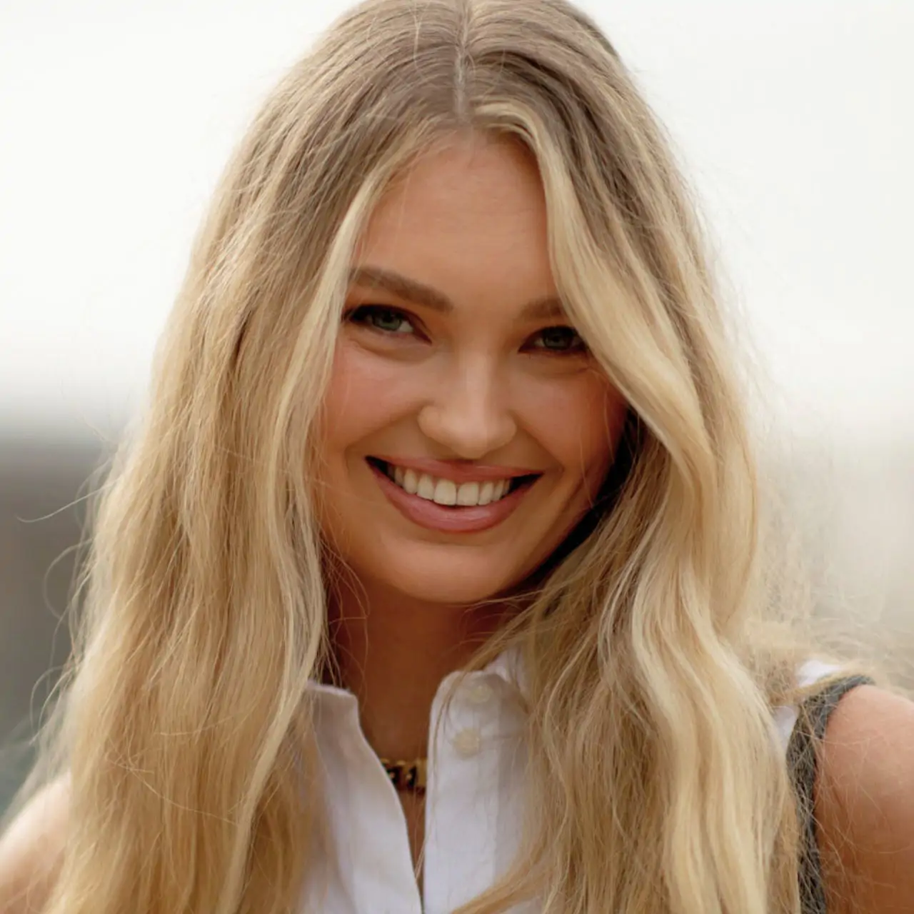 Laura Ortiga, peluquera, sobre lavar el pelo: “Recuerda que más espuma ...