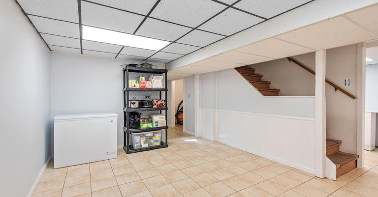 I want to make an offer for $70K under asking on a house with a crack ...