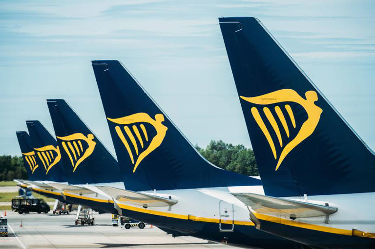 Ryanair, EasyJet, BA and Jet2 rules on sitting together on the plane