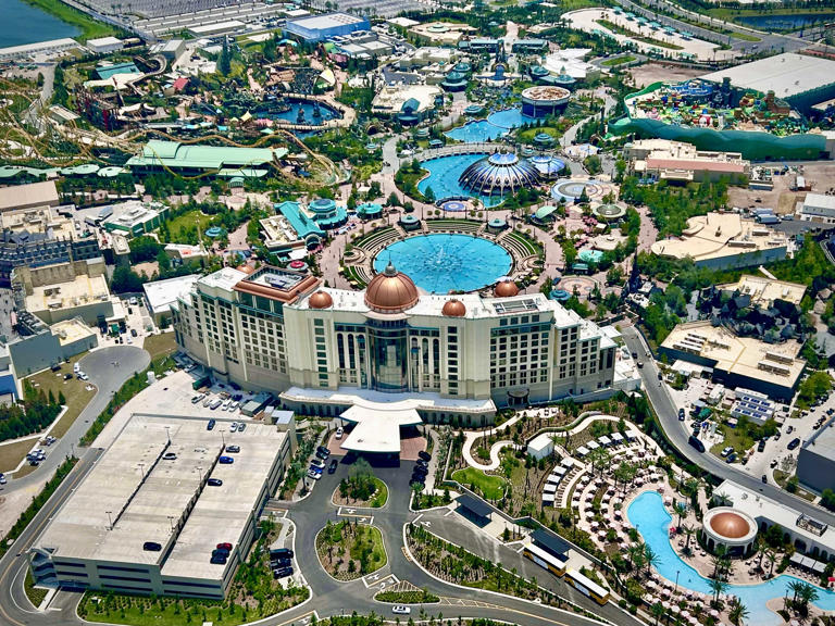 UCF Knights take charge of Central Florida's theme park industry