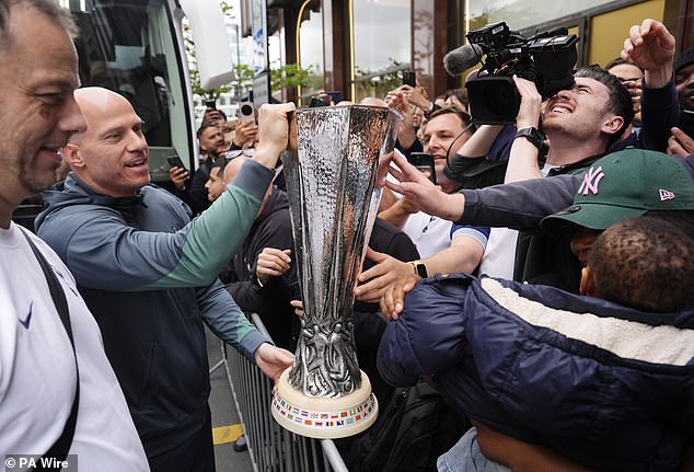 Ruben Amorim and dejected Man United stars trudge out of Bilbao hotel ...