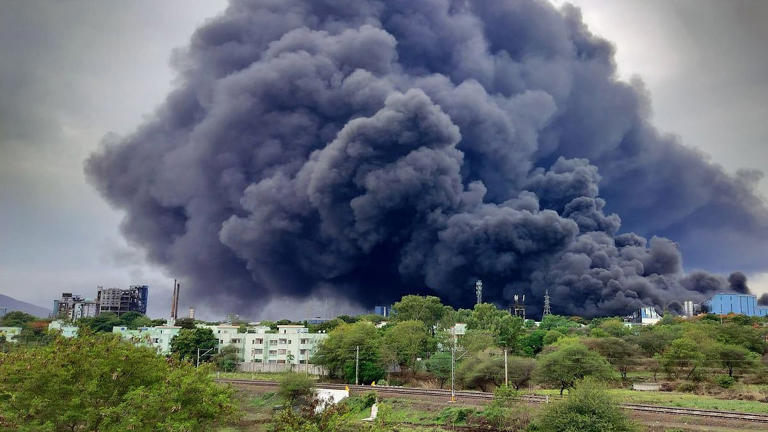 Jindal Poly Films Fire News | ४० तास उलटूनही जिंदाल पॉलीफिल्म कंपनीची ...