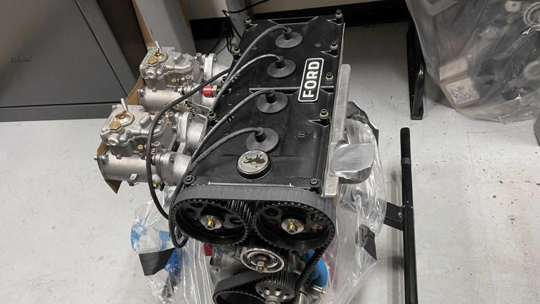 Ford and Cosworth created the angriest 9,000 RPM NA four-cylinder ...