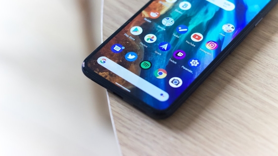 Breathe new life into your old Android phone with these 6 tweaks