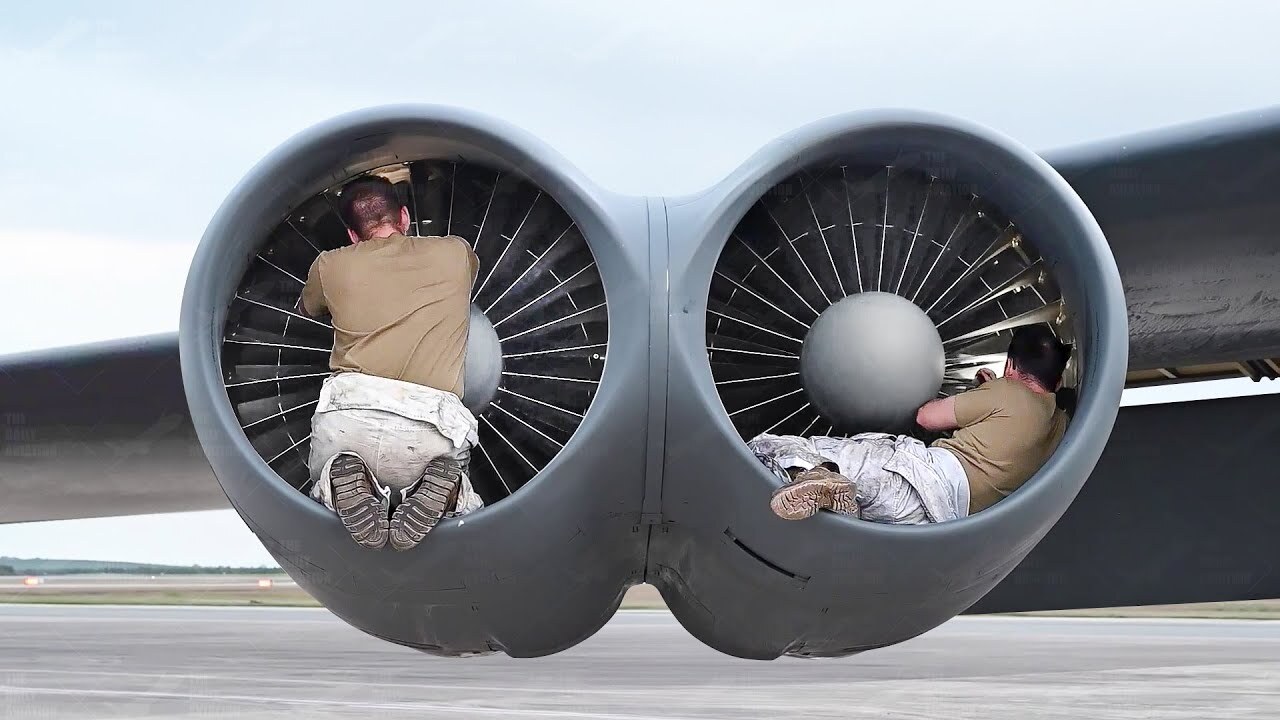 Weird Way US Air Force Fixes its Monstrously Large 8 Engines Bomber