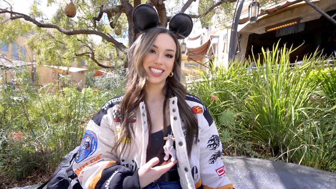 Galaxy’s Edge Experience New Lightsaber, Merch, and More