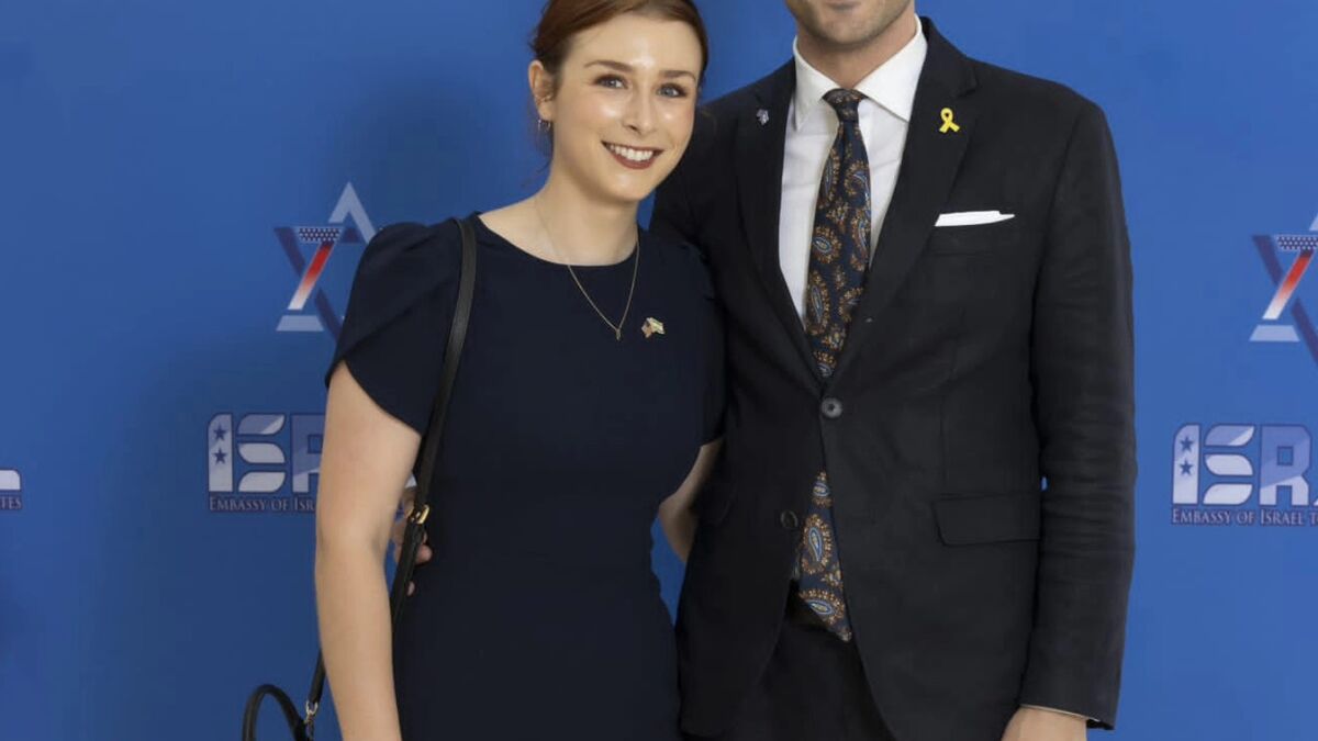 Ils allaient se fiancer : qui sont Sarah et Yaron, les deux victimes de ...